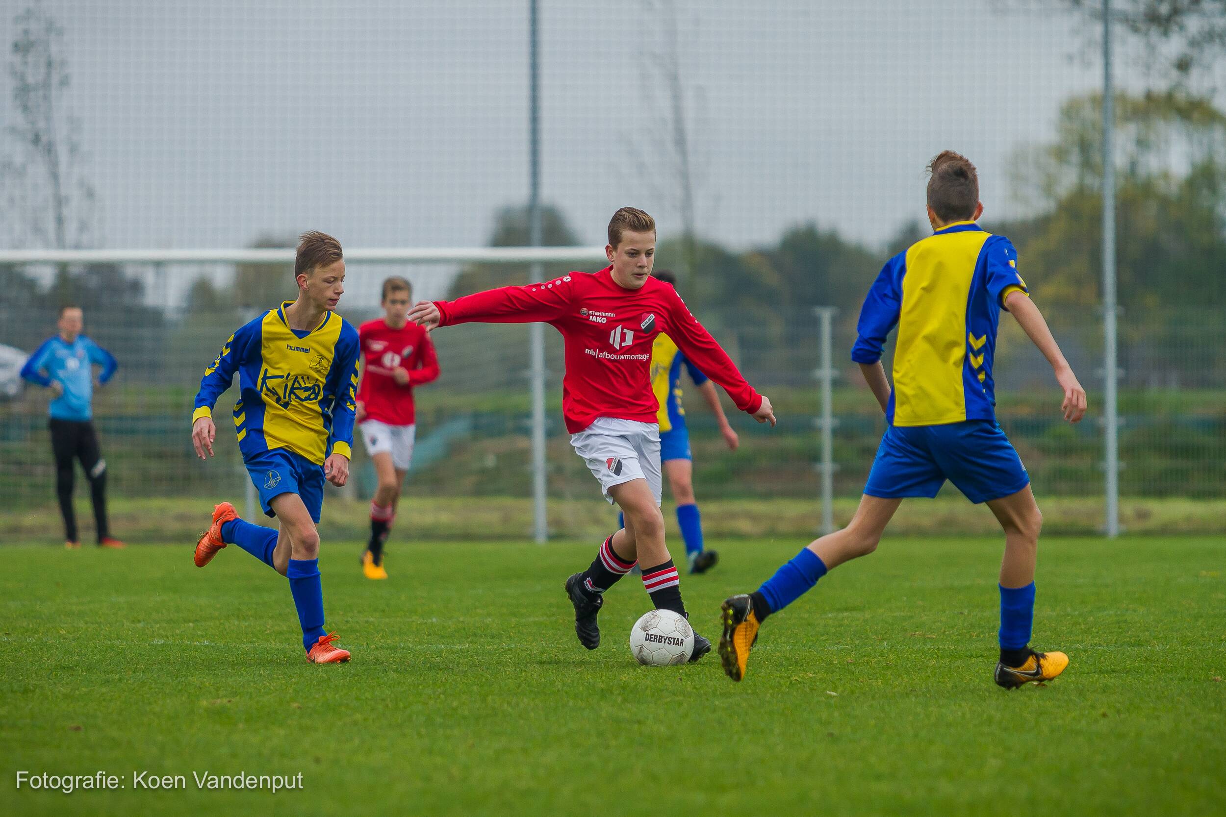 21-10-2017 N.I.V.O.-Sparta JO15-3 - Kerkwijk JO15-1 4-3 bkr